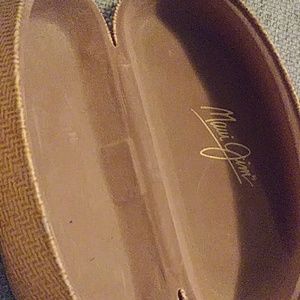Maui Jim | Accessories | Maui Jim Glass Case With Sunglasses | Poshmark